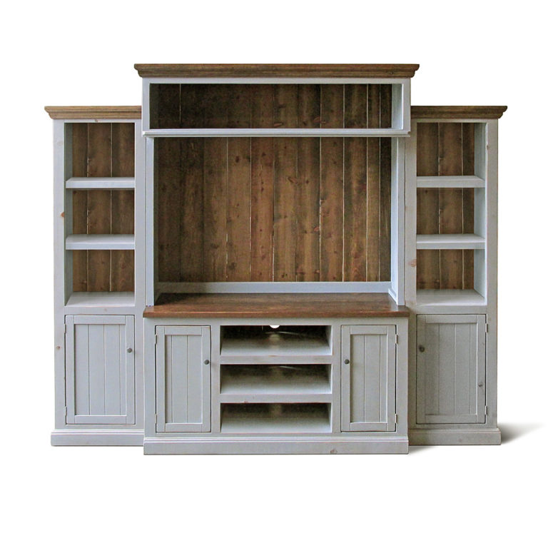 Stylish Palisades Entertainment Wall for Your Living Room